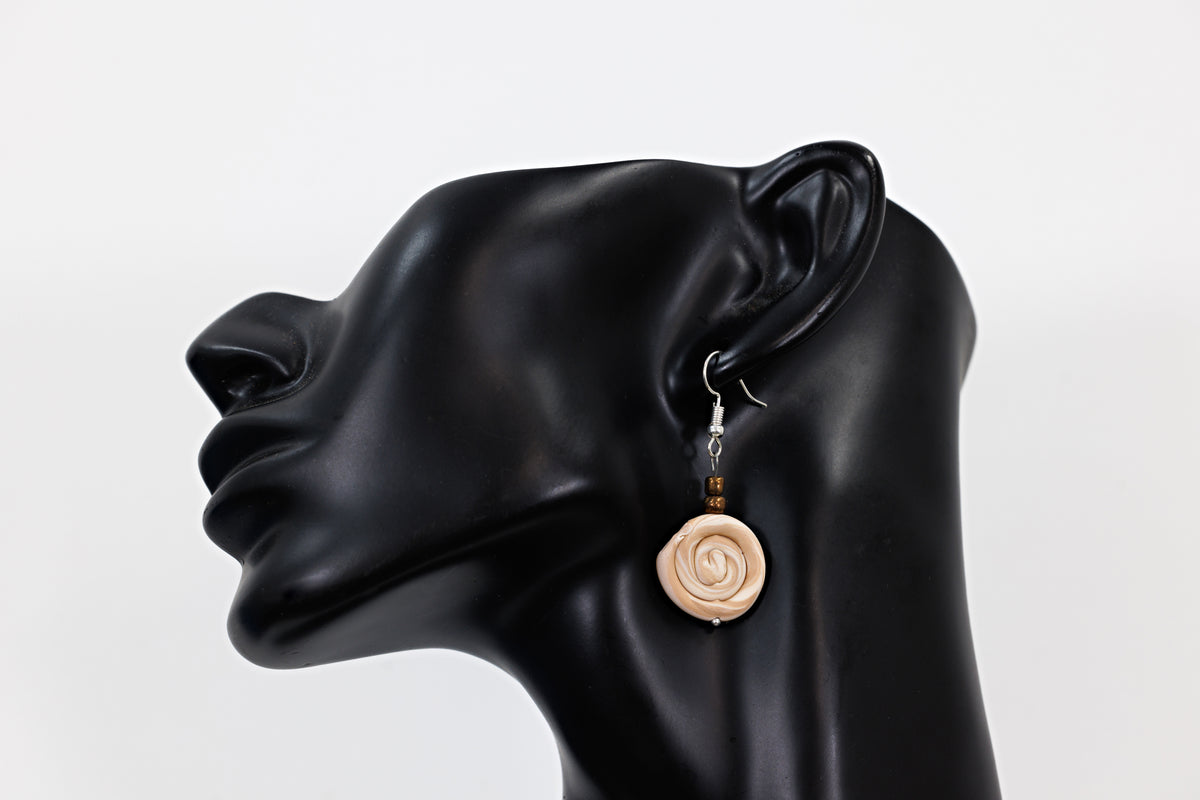 Cecelia Slade 'Sea Shells 4' 2023 – Umi Arts